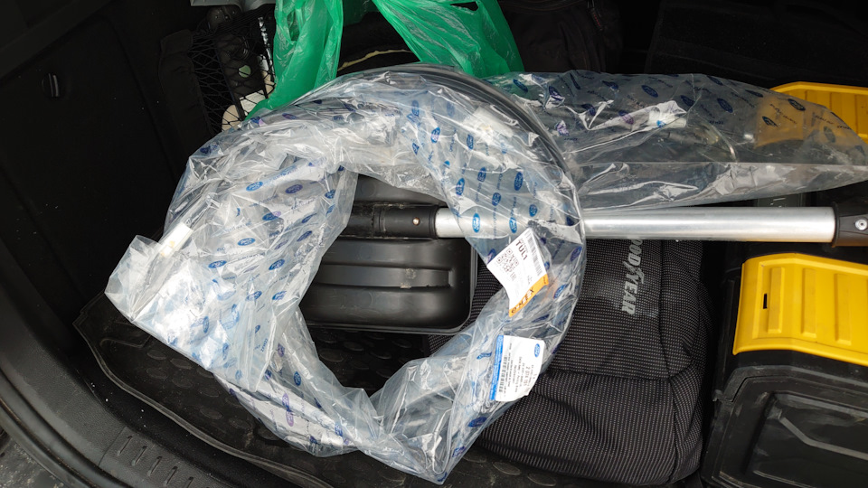 Ручной тормоз — Ford Focus Wagon III, 1,6 л, 2016 года | визит на ...