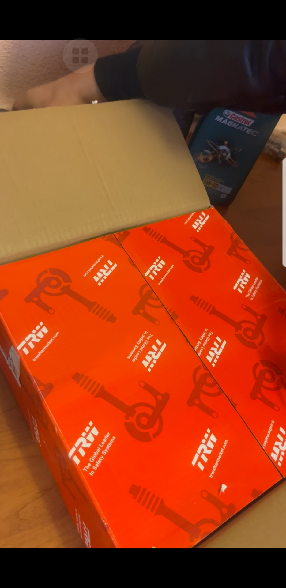 Задние тормозные диски TRW — Ford Focus Hatchback III, 1,6 л, 2013 года ...