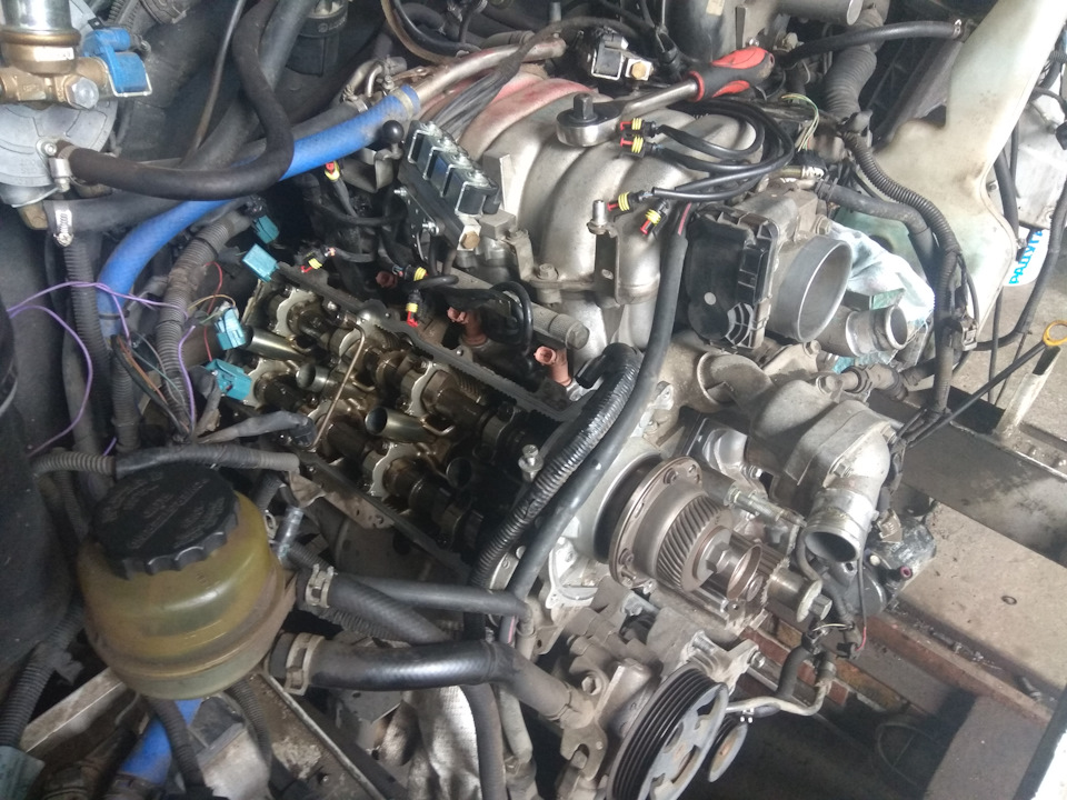 Регулировка клапанов 3UZ-FE — Mercedes-Benz Sprinter (2G), 4,3 л, 2012 ...