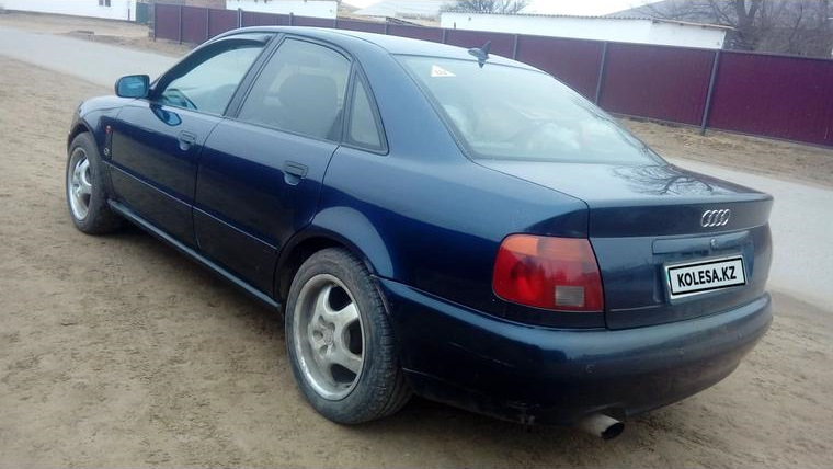 Audi A4 B5 18 бензиновый 1995 Greeen на Drive2