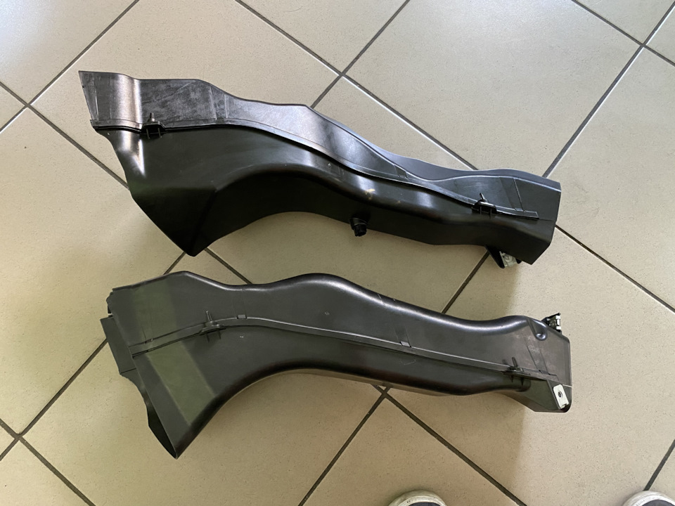 Установка воздуховодов тормозов — BMW X5 (F15), 3 л, 2013 года | визит ...