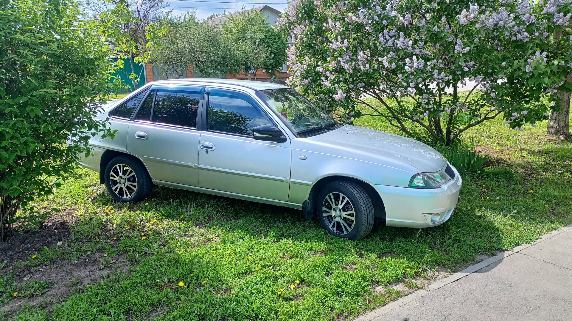 Daewoo Nexia (N150) 1.5 бензиновый 2011 | 1.5 на DRIVE2