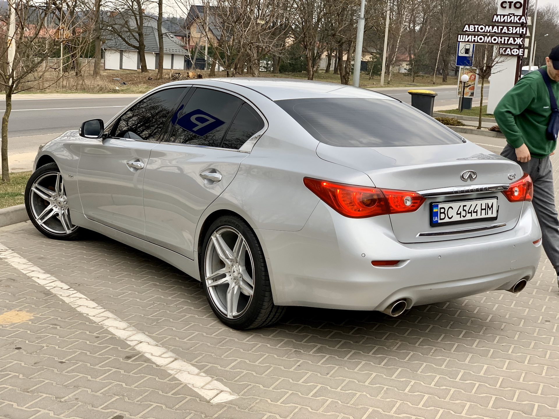 Как вам?R20 255/35/20 зад 265/35/20)) — Infiniti q50, 2,2 л, 2015 года | шины | DRIVE2