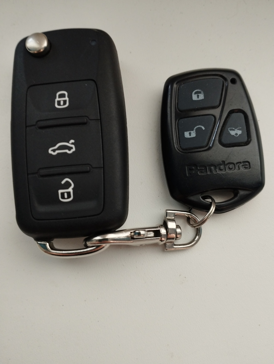 9. Сигналка Пандора — Skoda Fabia Mk2, 1,6 л, 2014 года | электроника ...