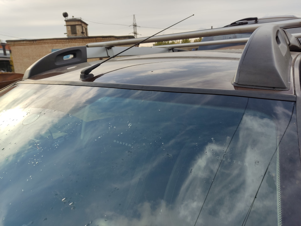 013. Защита кромки лобового стекла — Renault Duster (1G), 2 л, 2015 ...