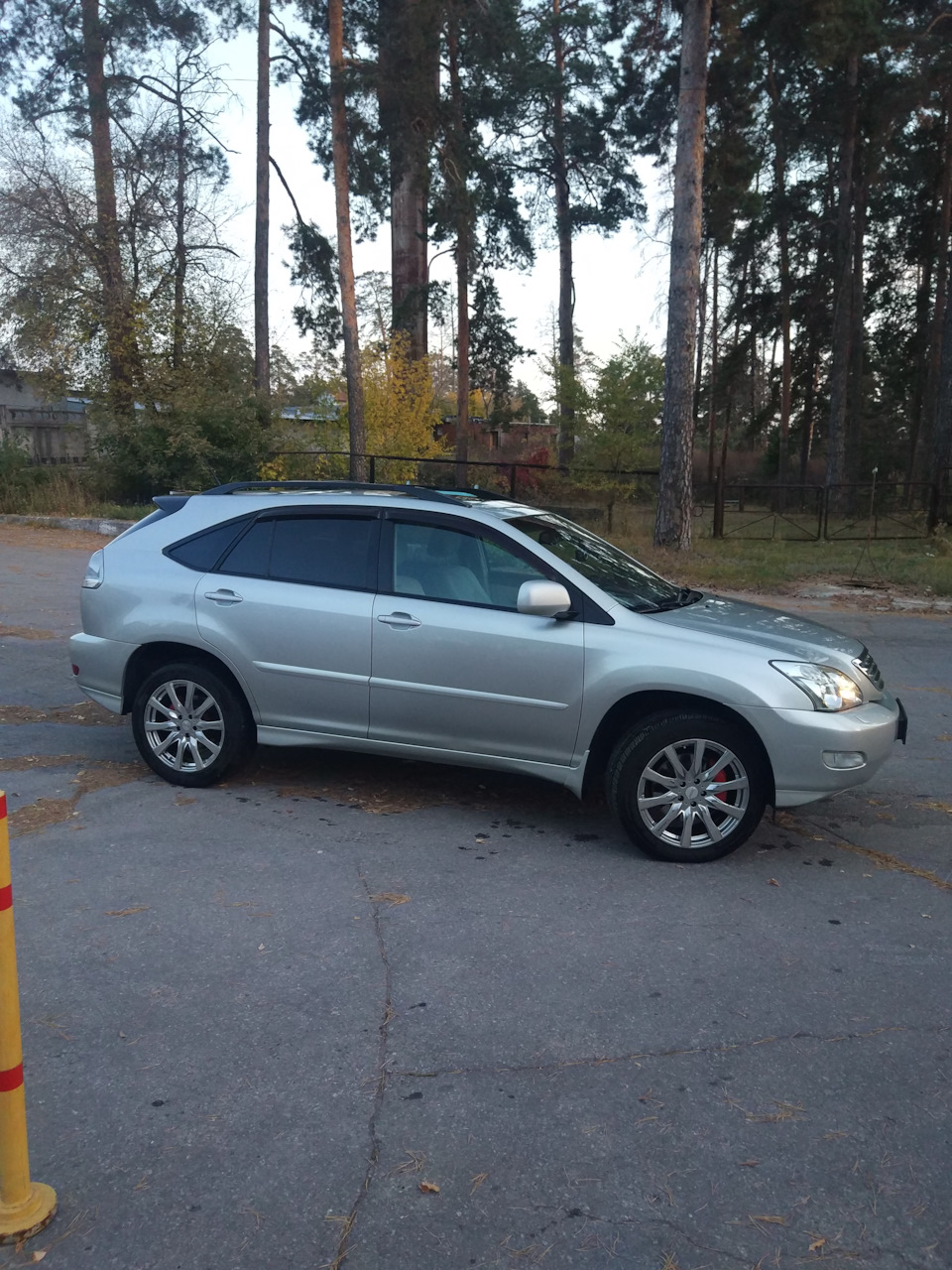 Пока легенда — Lexus RX (2G), 3,3 л, 2004 года | продажа машины | DRIVE2