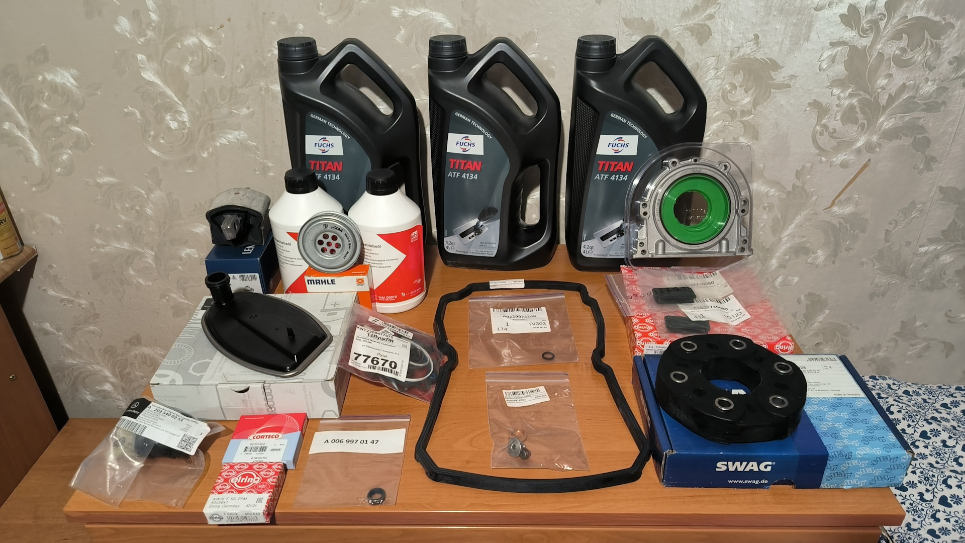 Замена заднего сальника, ТО АКПП и Рулевого редуктора. — Mercedes-Benz ...