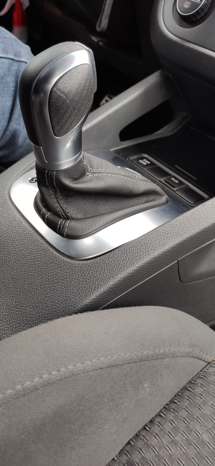 Ручка АКПП 7R — Volkswagen Golf Mk5, 2 л., 2008 года | аксессуары | DRIVE2