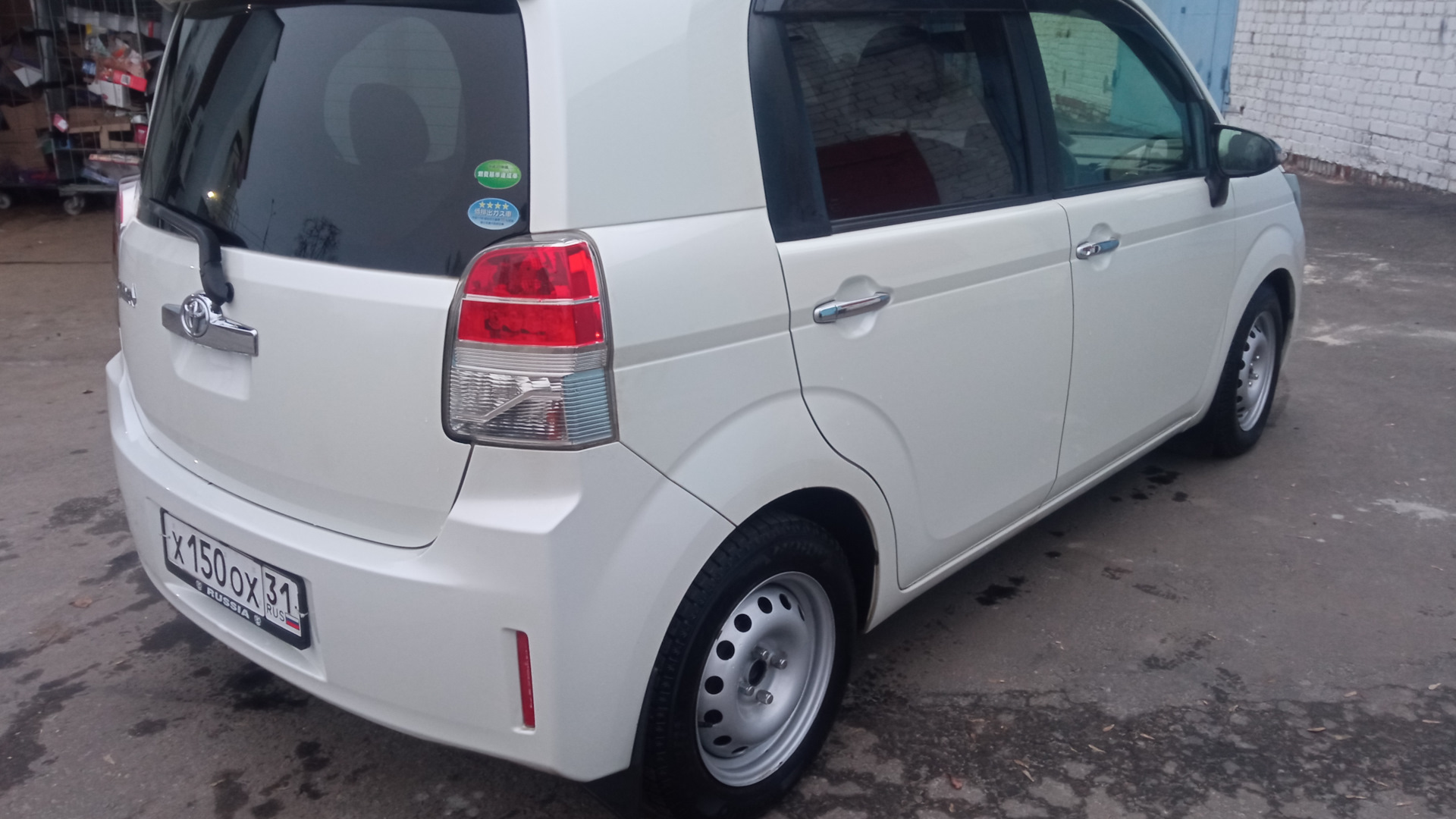 Toyota Spade 1.5 бензиновый 2014 | Begemot на DRIVE2