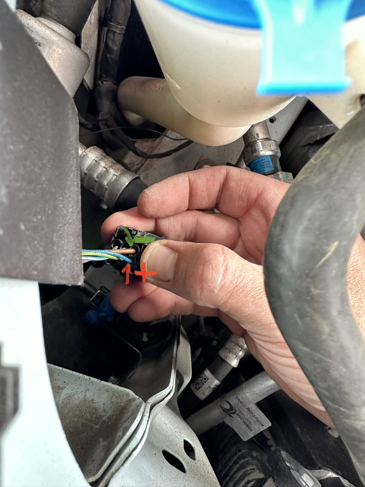 Подсветка капота или Li L9 на минималках — Omoda C5, 1,5 л, 2023 года ...