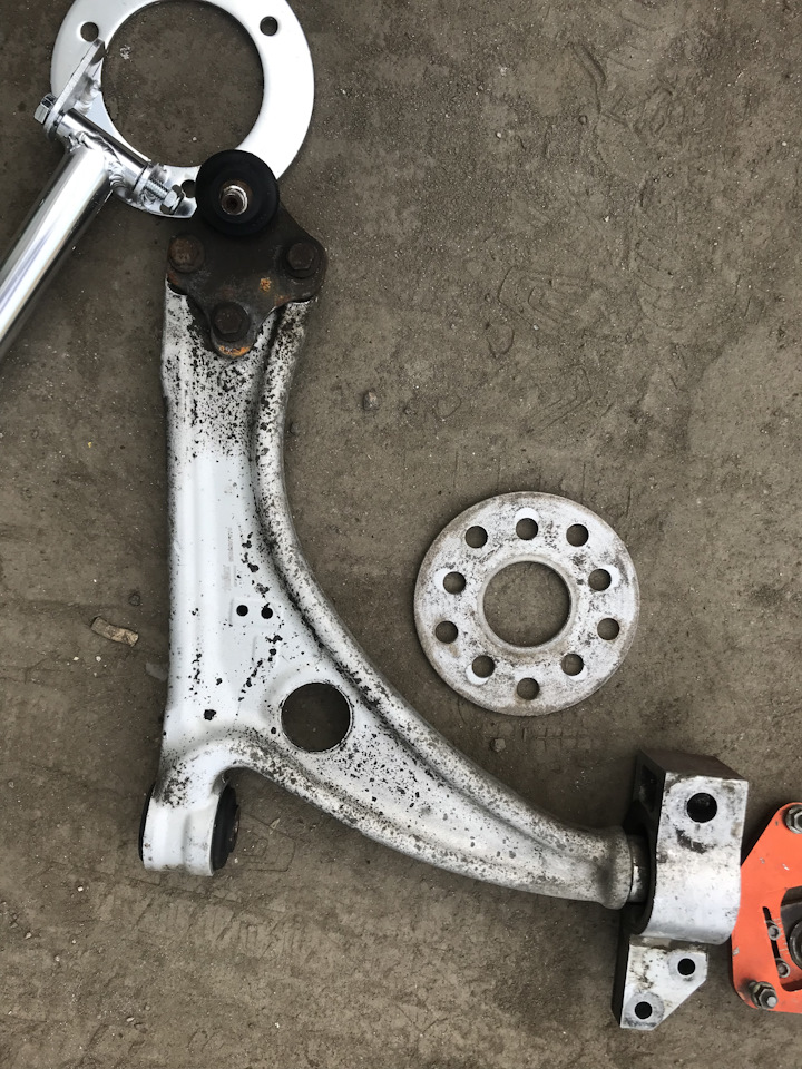 8J0407151D Рычаг подвески, попе VAG | Запчасти на DRIVE2