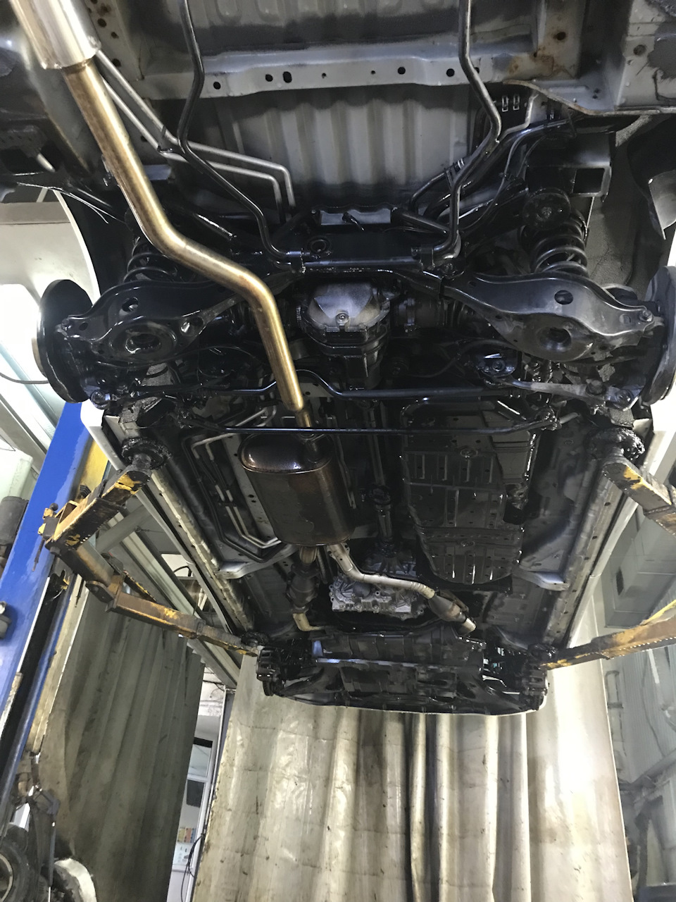 Мажем-мажем антикор! — Nissan Elgrand (E51), 3,5 л, 2006 года | другое | DRIVE2