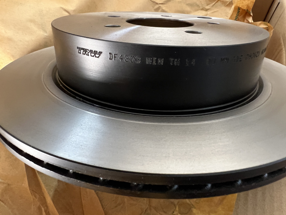 Замена задних тормозных дисков, обслуживание суппортов. — Nissan Murano ...