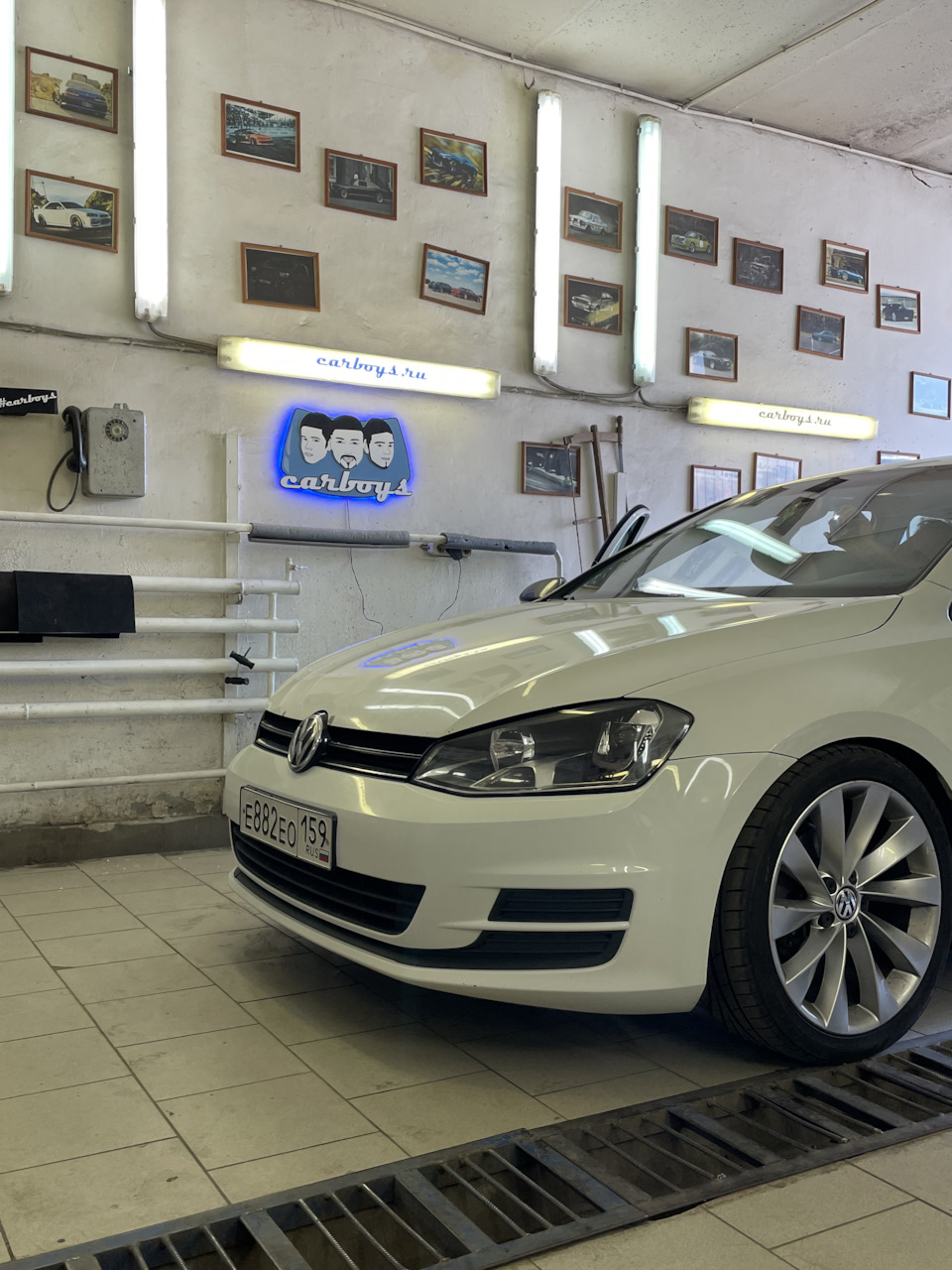 Зеркало рецидивист — Volkswagen Golf Mk7, 1,4 л, 2013 года | визит на ...