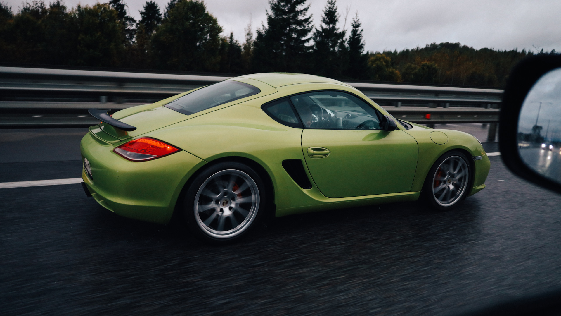 Porsche Cayman (987) 3.4 бензиновый 2011 | R Peridot Green на DRIVE2