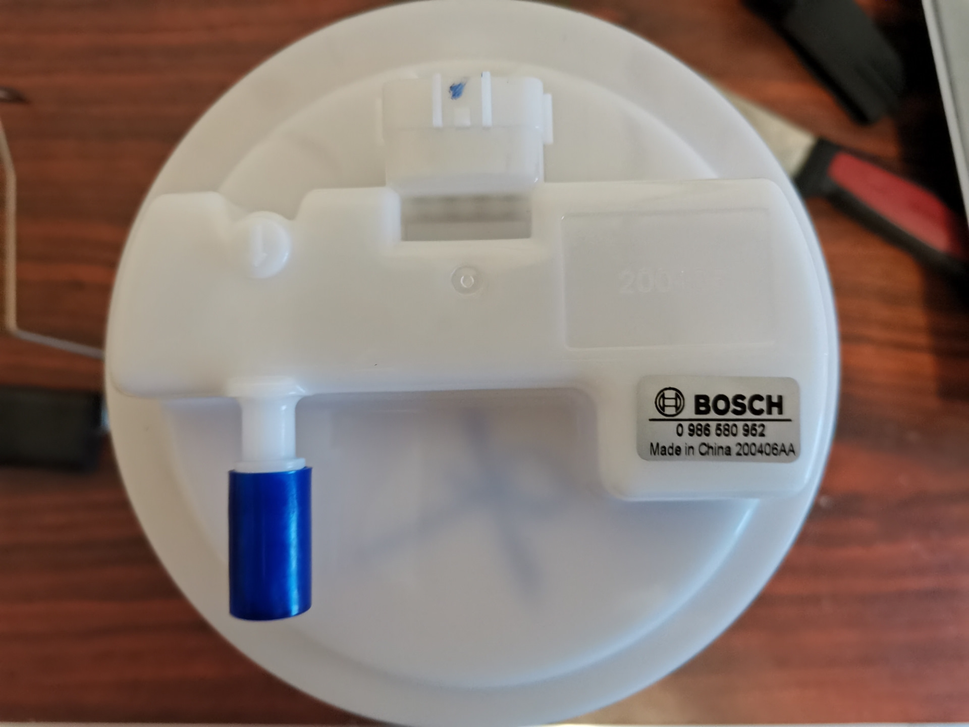 Топливный насос BOSCH — Nissan Note (1G), 1,6 л, 2008 года | запчасти ...