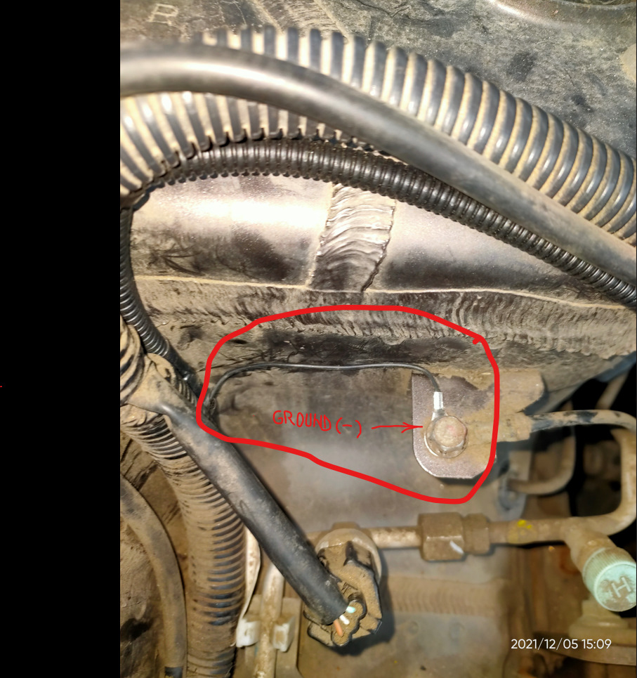 Windshield washer fluid level — Mitsubishi ASX, 1,6 л, 2013 года ...