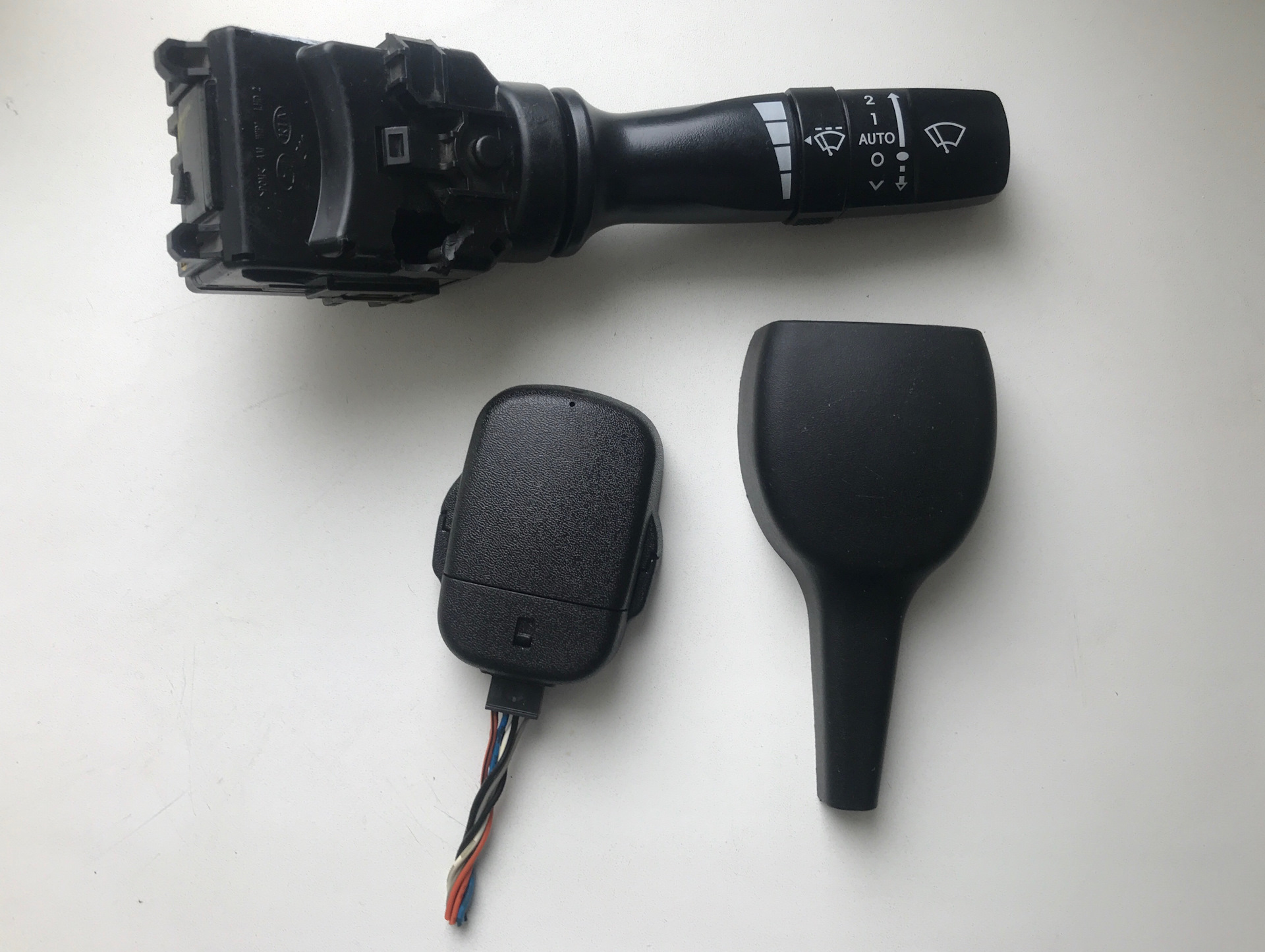 Установил Датчик Дождя от Hyundai Santa Fe и "правильный" режим AUTO ...