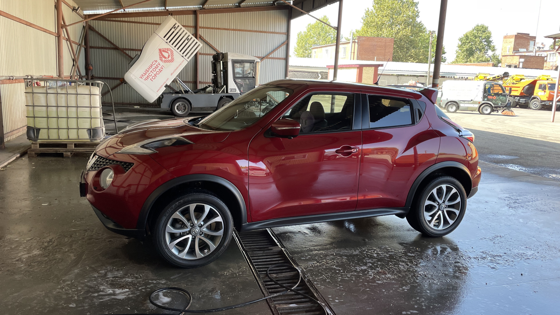 Nissan Juke (1G) 1.6 бензиновый 2017 | big march на DRIVE2