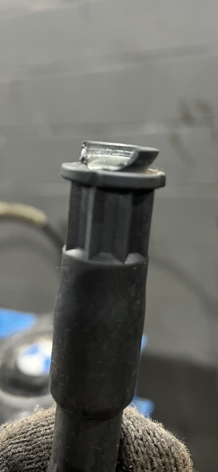 Свечные наконечники bosch — BMW 3 series (E46), 2,2 л, 2002 года ...