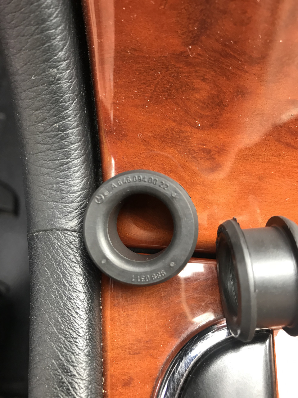 A6460940022 Опора фильтра воздушного MERCEDES | Запчасти на DRIVE2