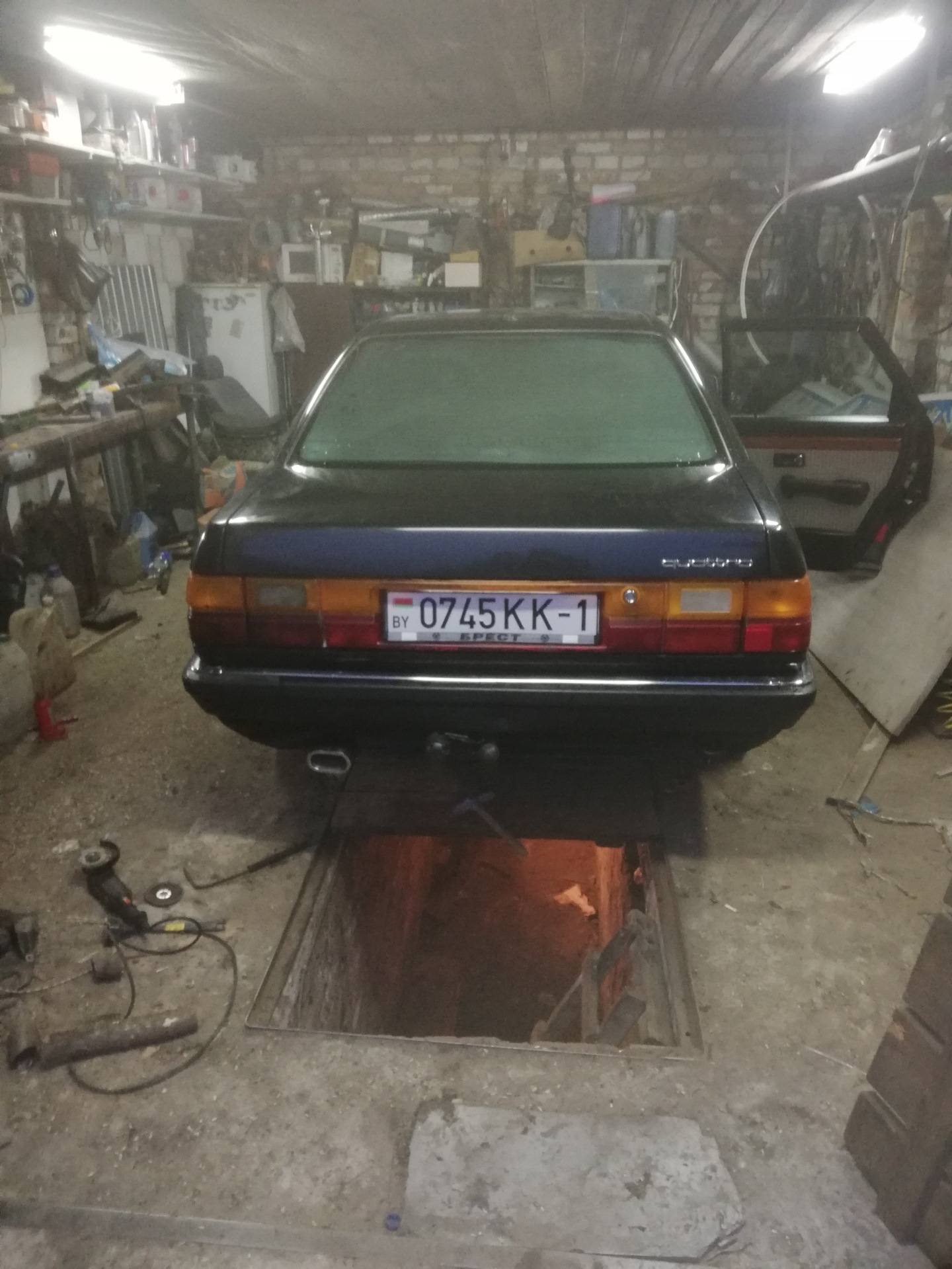 А вот и еще одна обновка — Audi 100 (C3), 2,3 л, 1990 года | тюнинг ...