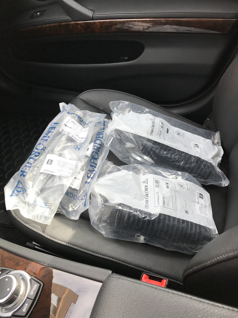 3362701 Пыльник, рулевое управление LEMFORDER | Запчасти на DRIVE2