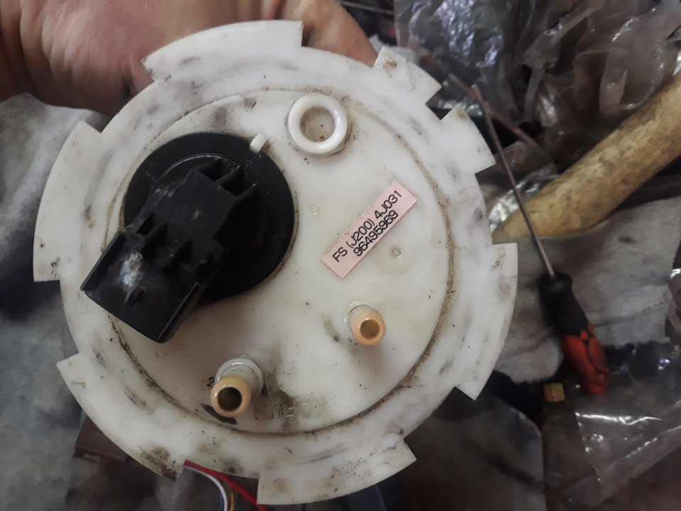 Замена датчика уровня топлива на Lacetti 1.6 96447443 ( 20592 J200 FS ...