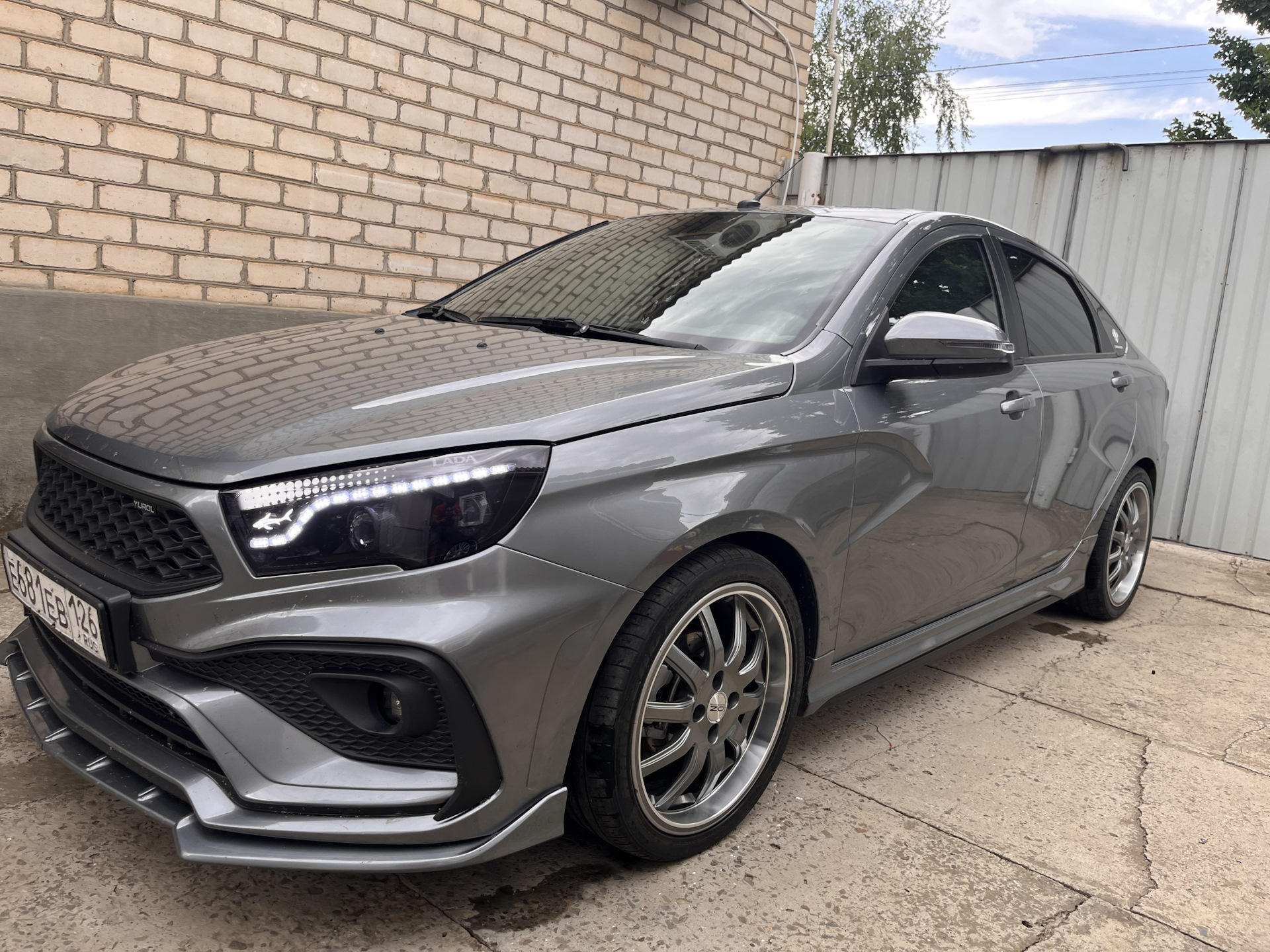 Редкие Тяги OZ RACING TRIBE EVO R18 💥 — Lada Vesta (1G), 1,6 л, 2019 ...