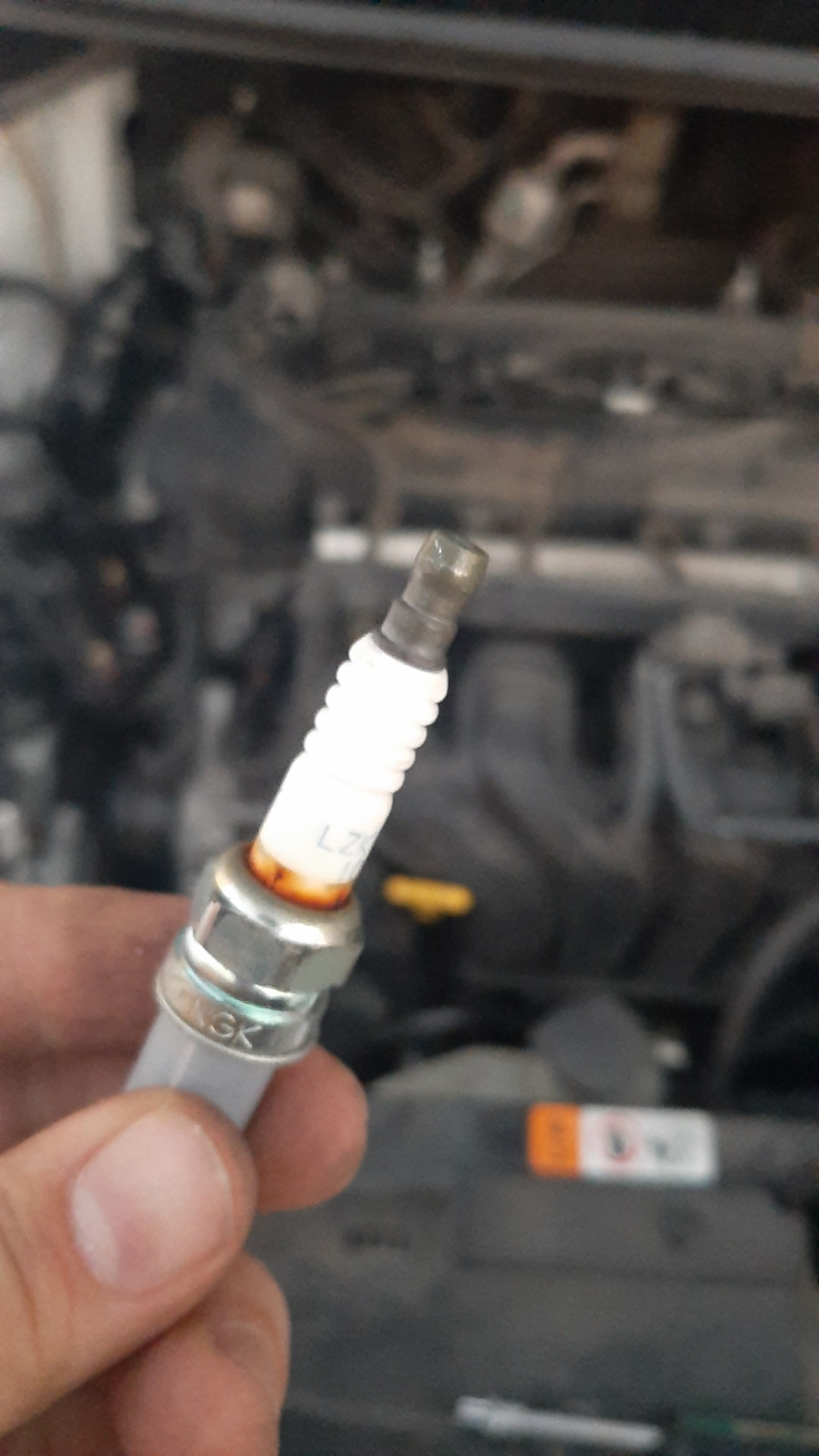 Замена свечей и запчасти для ТО — KIA Ceed (2G), 1,6 л, 2015 года ...