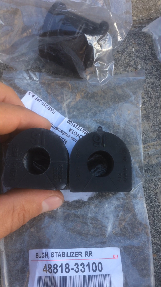 Замена втулок стабилизатора — Toyota Camry (XV40), 2,4 л, 2006 года ...