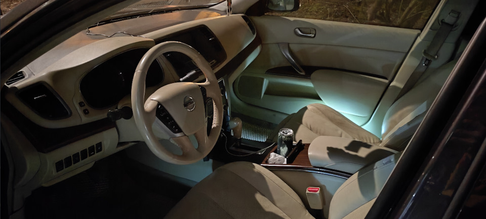 Замена подсветки дверей — Nissan Teana (J32), 2,5 л, 2010 года ...