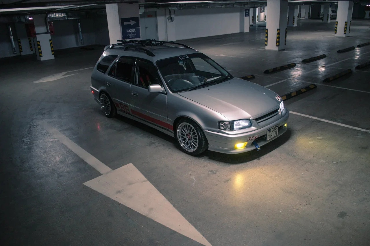 фотосет на подземной парковке — Toyota Sprinter Carib (111), 1,6 л ...