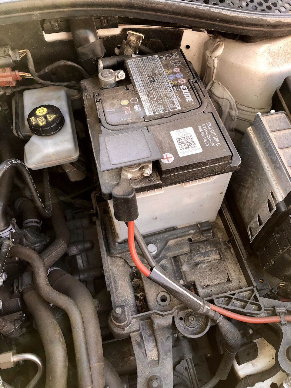 5K0915105C АКБ C индик. степени заряж., с VAG | Запчасти на DRIVE2