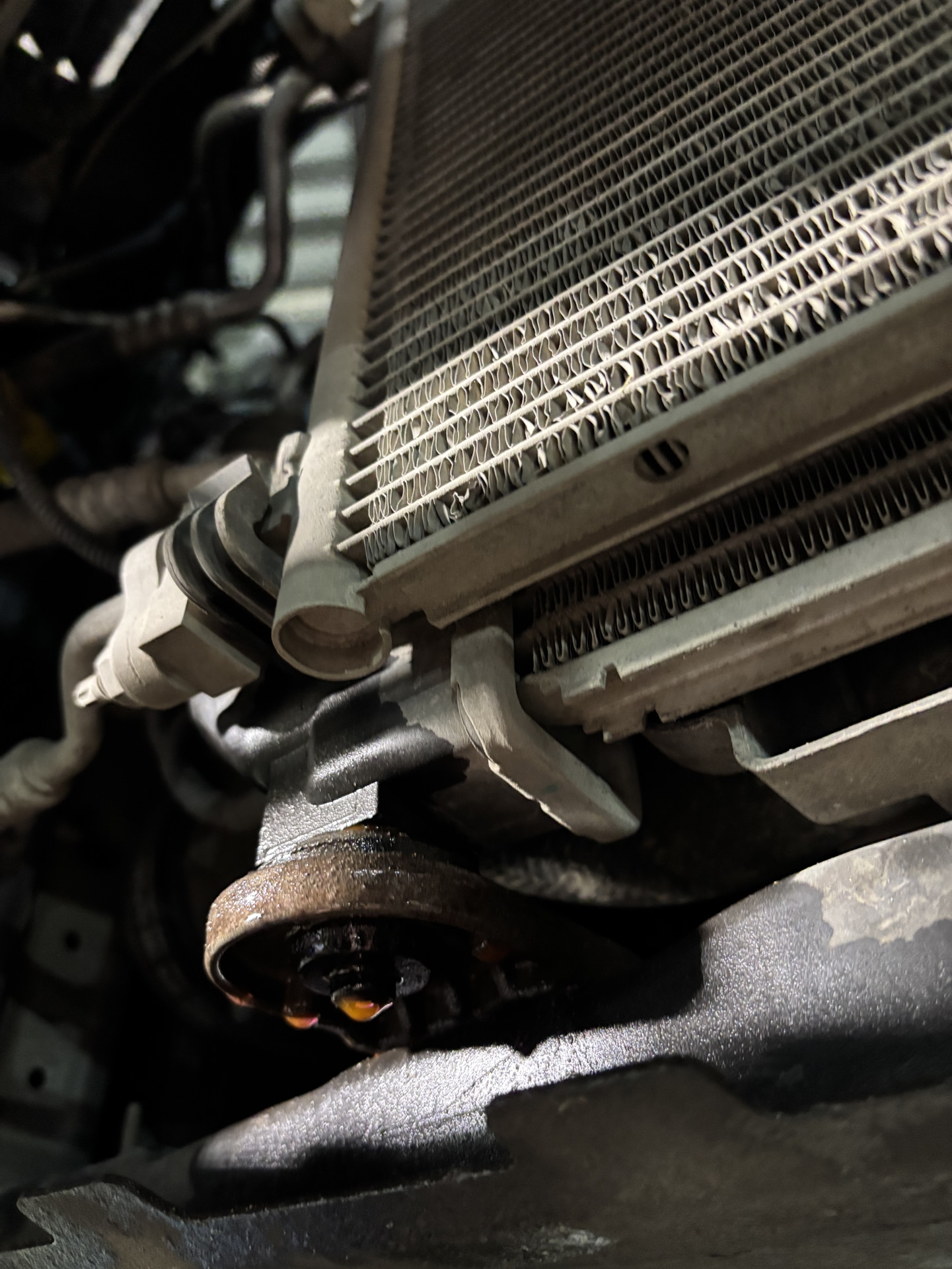 Радиатор вторая замена, Фильтр бензонасоса. — Ravon R2, 1,2 л, 2017 ...