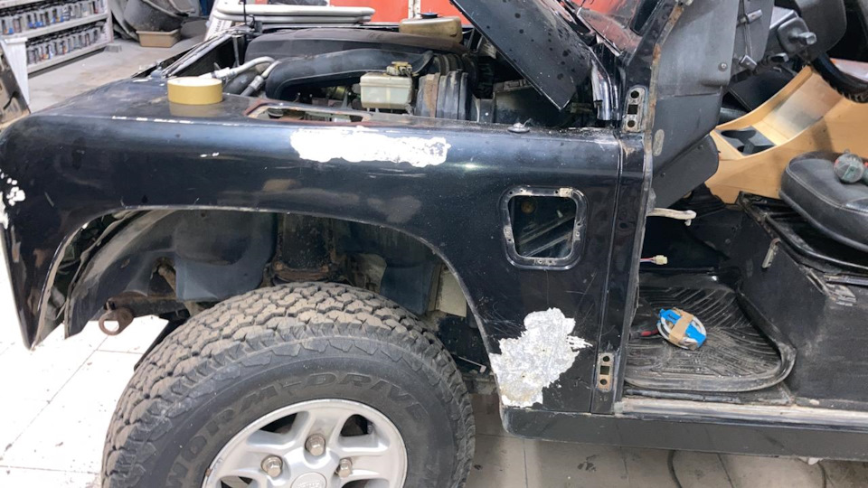 Работы по кузову. — Land Rover Defender (L315/L316), 2,5 л, 2005 года ...