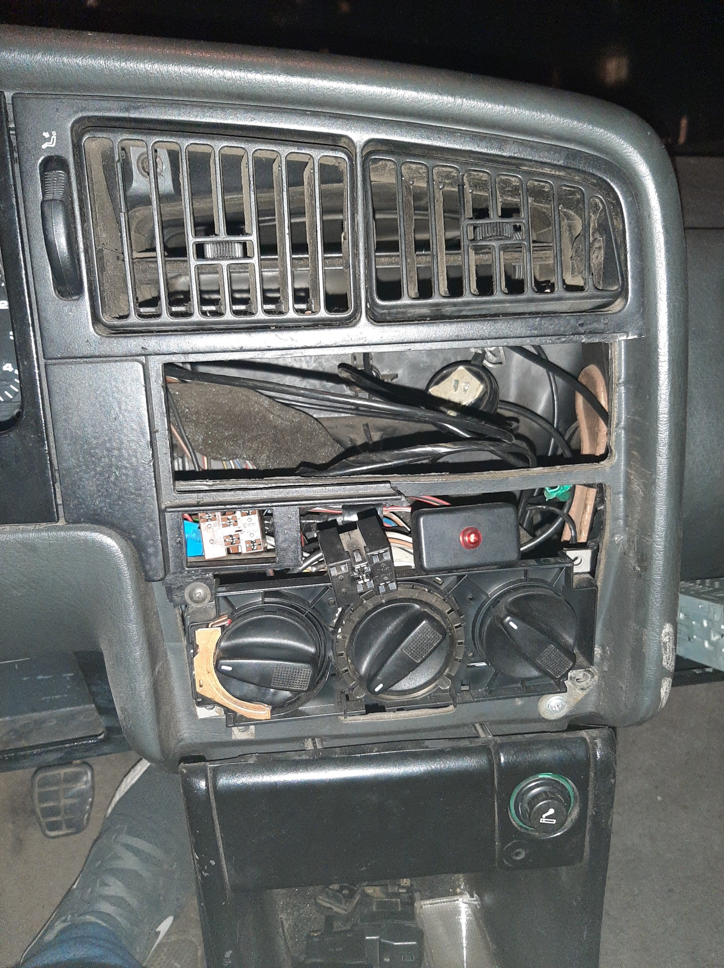 Покупка рамки на магнитолу — Volkswagen Passat B3, 1,8 л, 1991 года ...