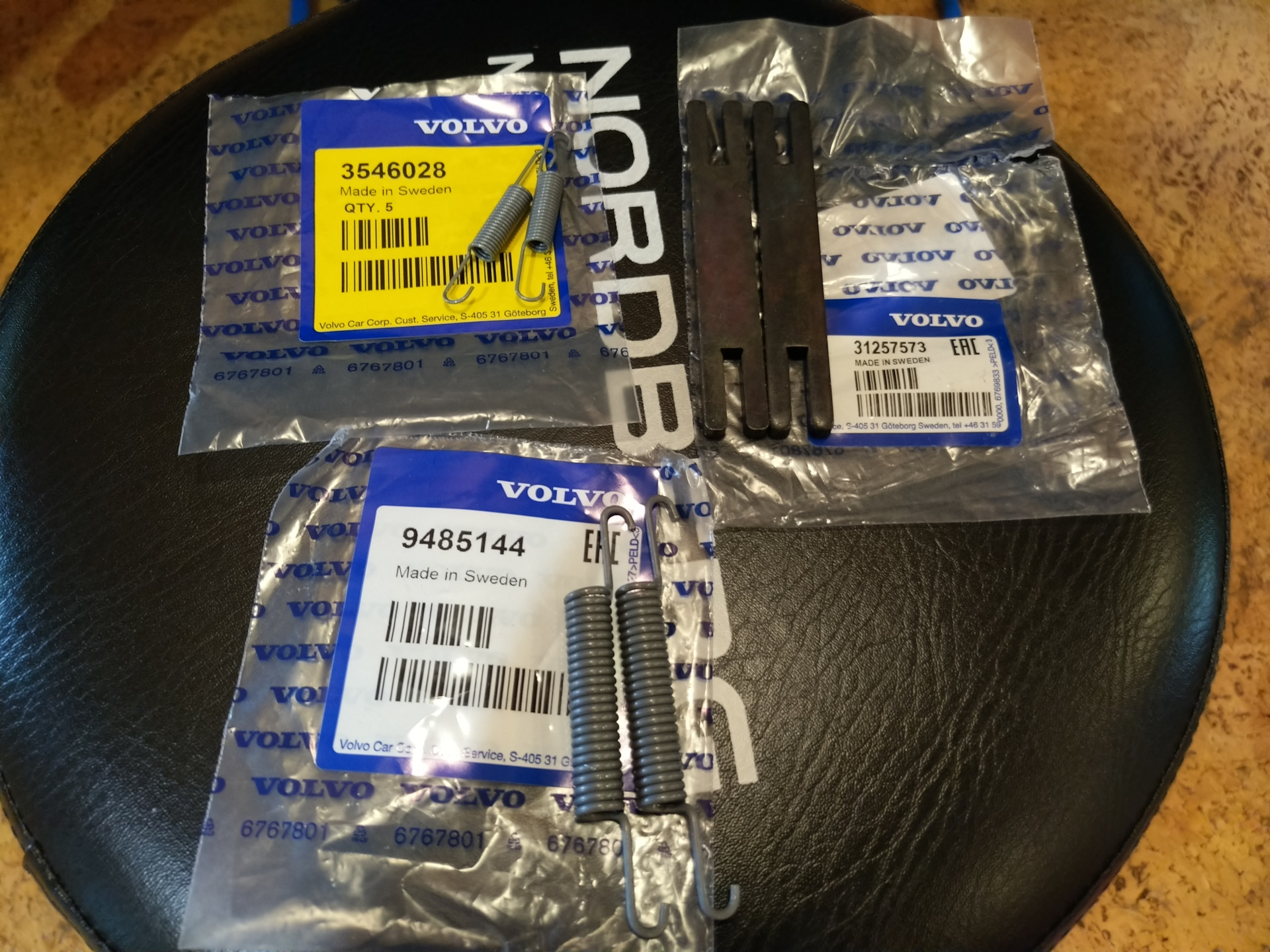 Подготовка ревизии тормозов или BREMBO тест! — Volvo S60 (1G), 2,4 л ...