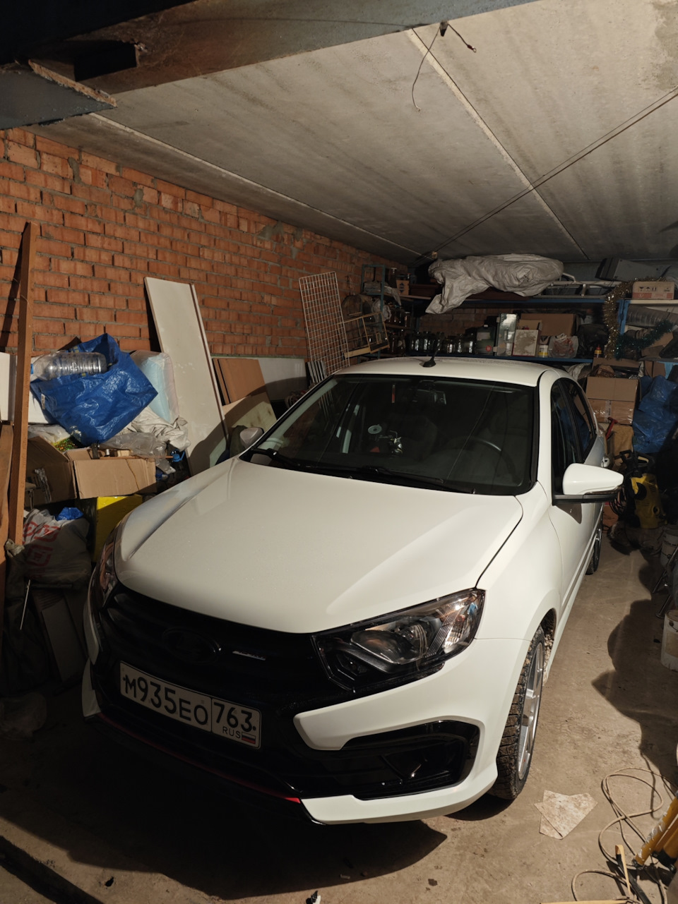 Покатались и хватит — вишенка на хранение — Lada Гранта Drive Active, 1,6 л, 2023 года ...