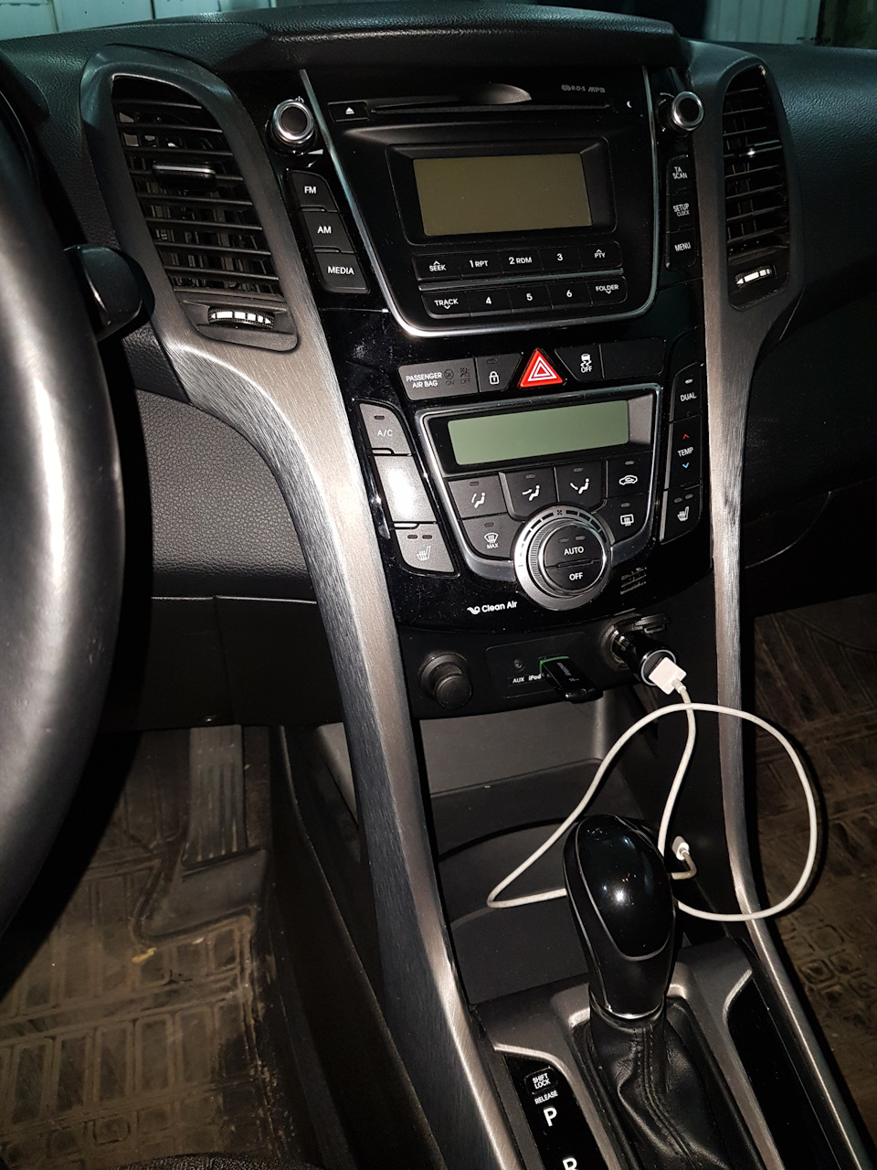 287900583R Щетка стеклоочистителя двери задка RENAULT | Запчасти на DRIVE2