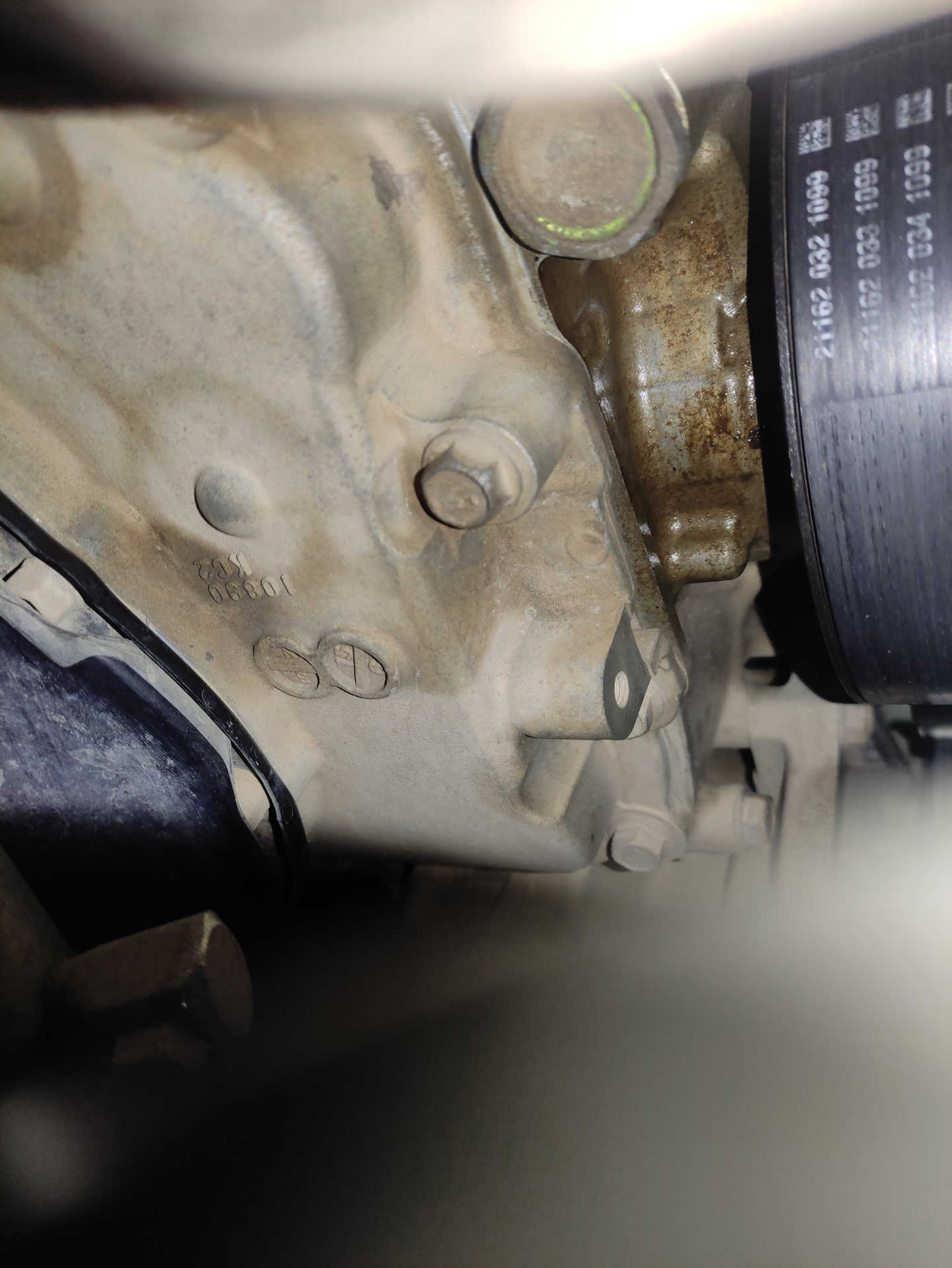 Передний сальник коленвала (2TR-FE) — Toyota Land Cruiser Prado 150 ...