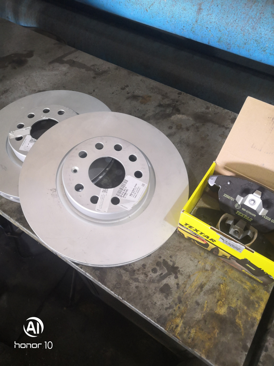 2358701 Комплект тормозных колодок. Передняя ось TEXTAR | Запчасти на ...