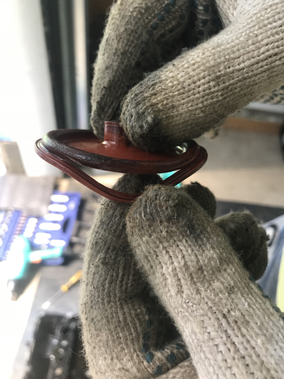 Клапанная крышка + мембрана — Opel Astra H, 1,8 л, 2007 года | своими ...