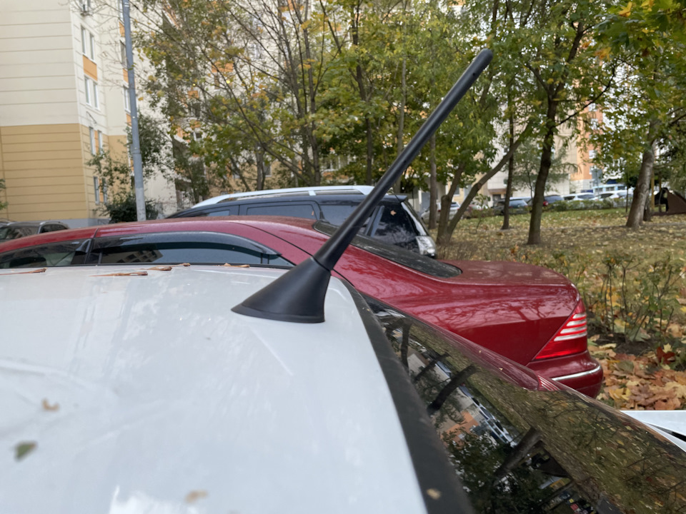 Ништяки подвезли: антенна, обшивка капота, подлокотник и люстры в ...