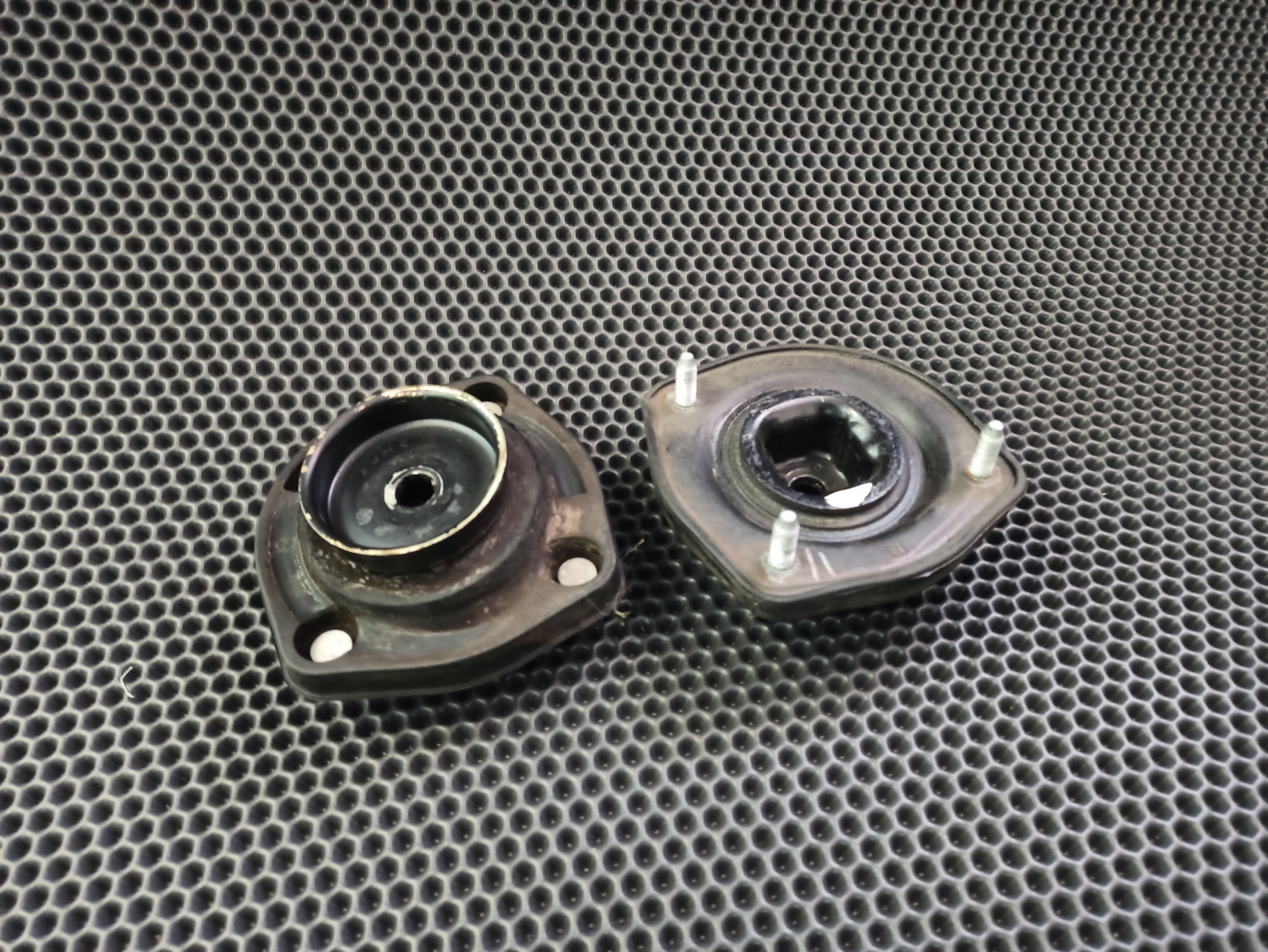 Стойки Tokico отслужили почти 10 лет — Toyota Sprinter (100), 1,8 л ...