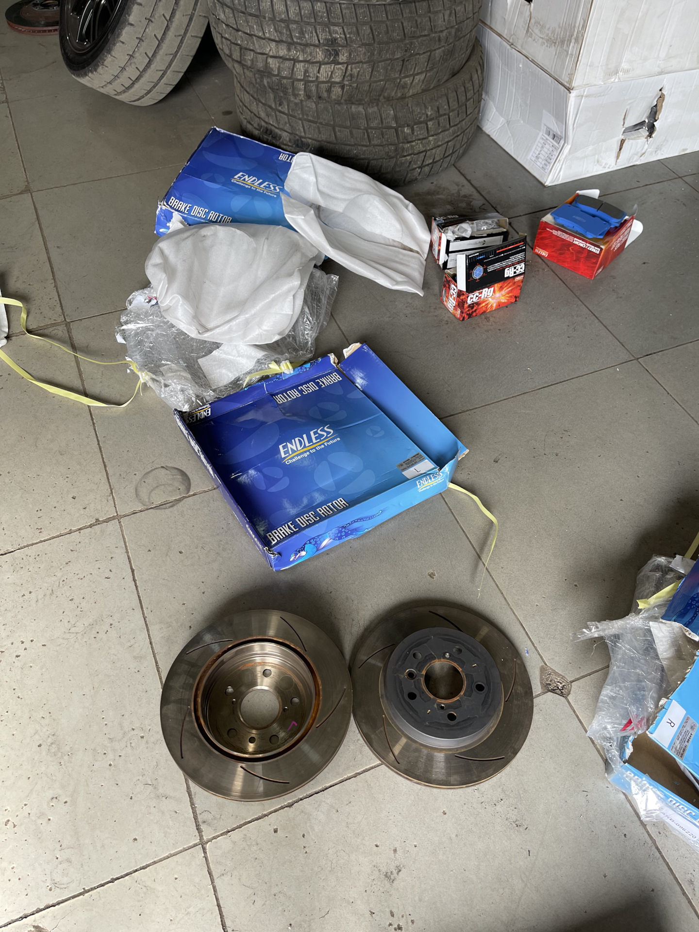 Тормозные диски перед зад и замена — Toyota Yaris GR, 1,6 л, 2021 года ...