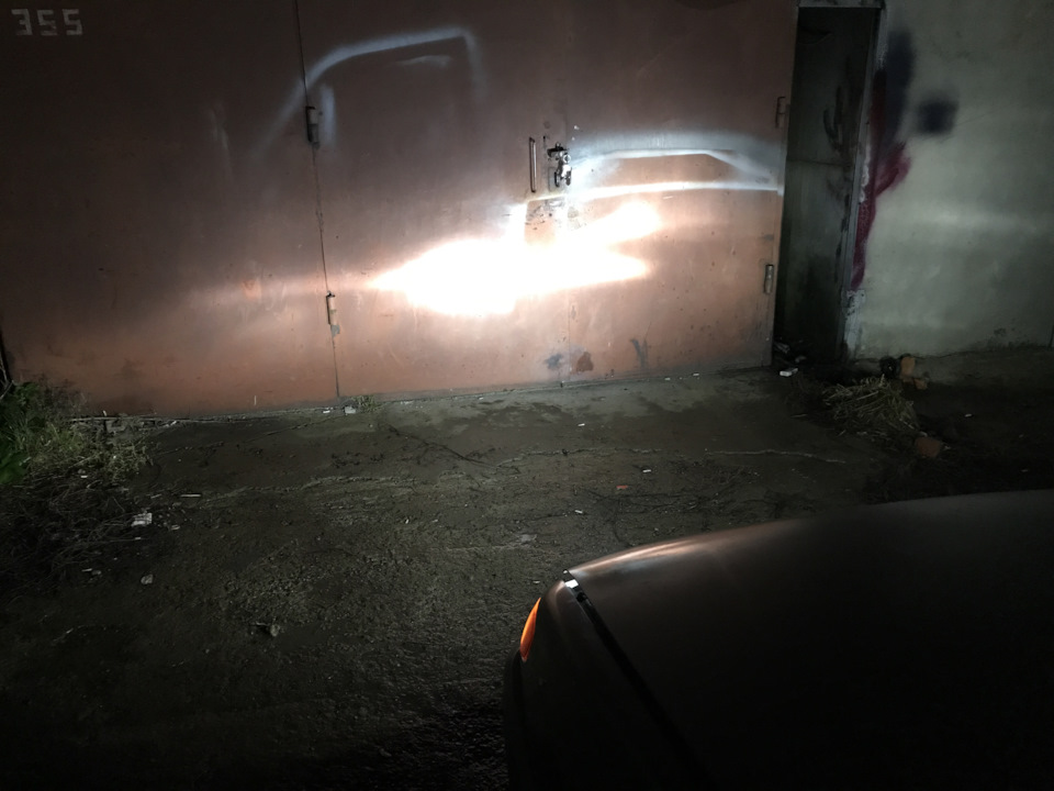 Розетка прикуриватель в багажном отделении — Mercedes-Benz GLK-Class ...