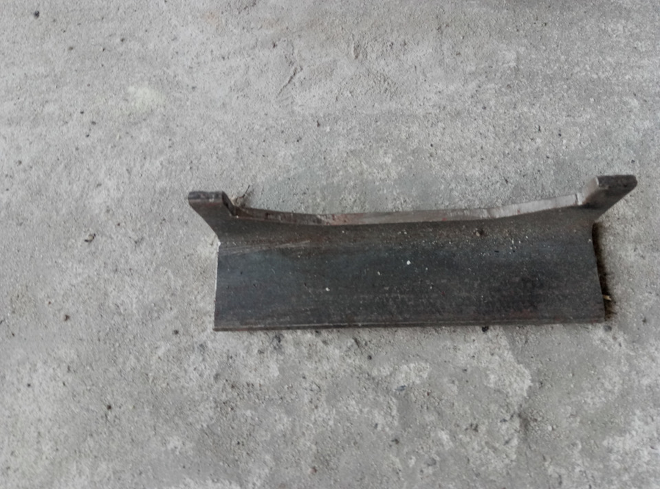 Спец инструмент — стопор распредвала VAG 2065A — Audi A6 (C4), 2,5 л ...