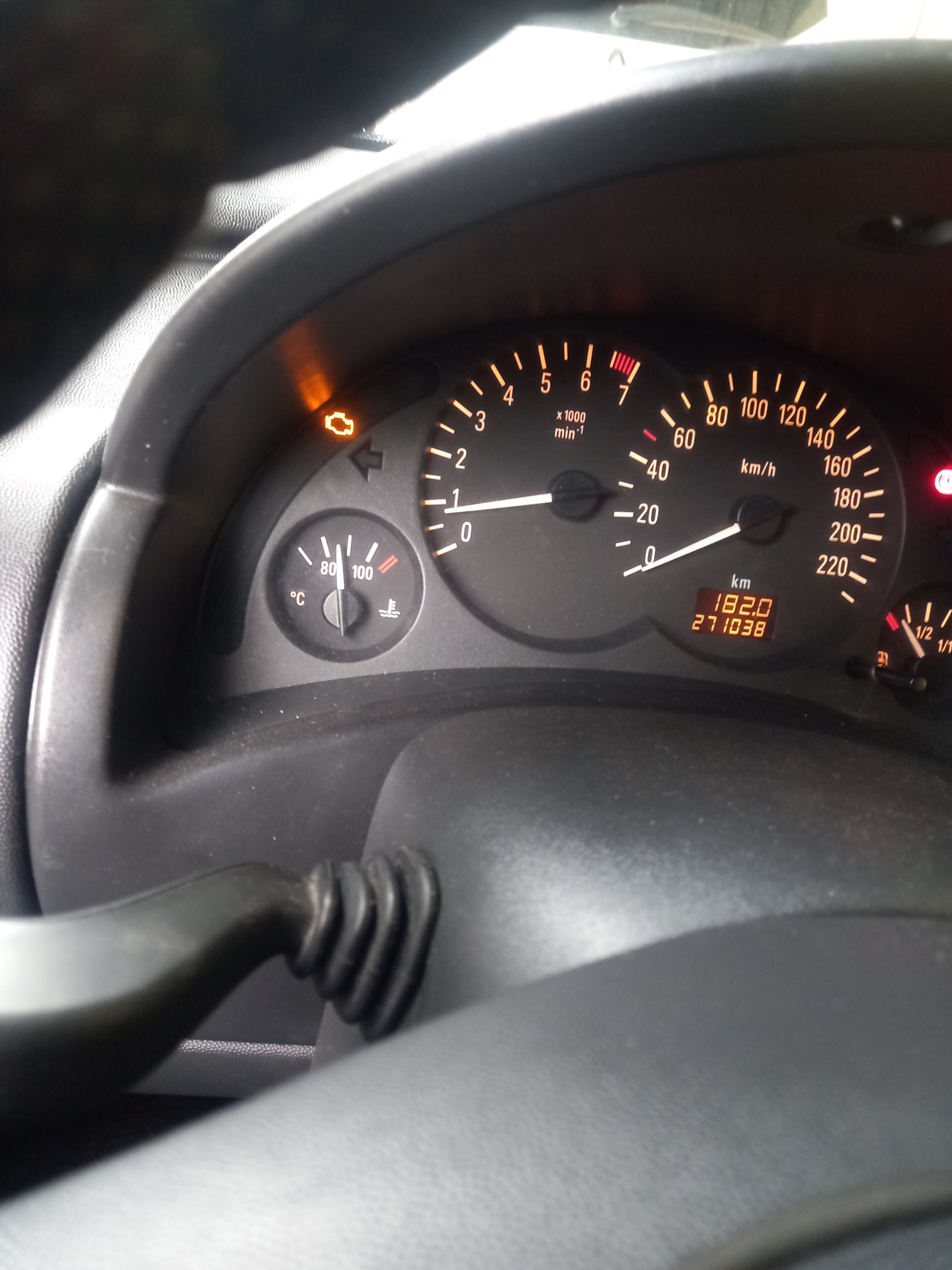 Температура двигателя, Прокладка дроссельной заслонки — Opel Corsa C, 1 ...