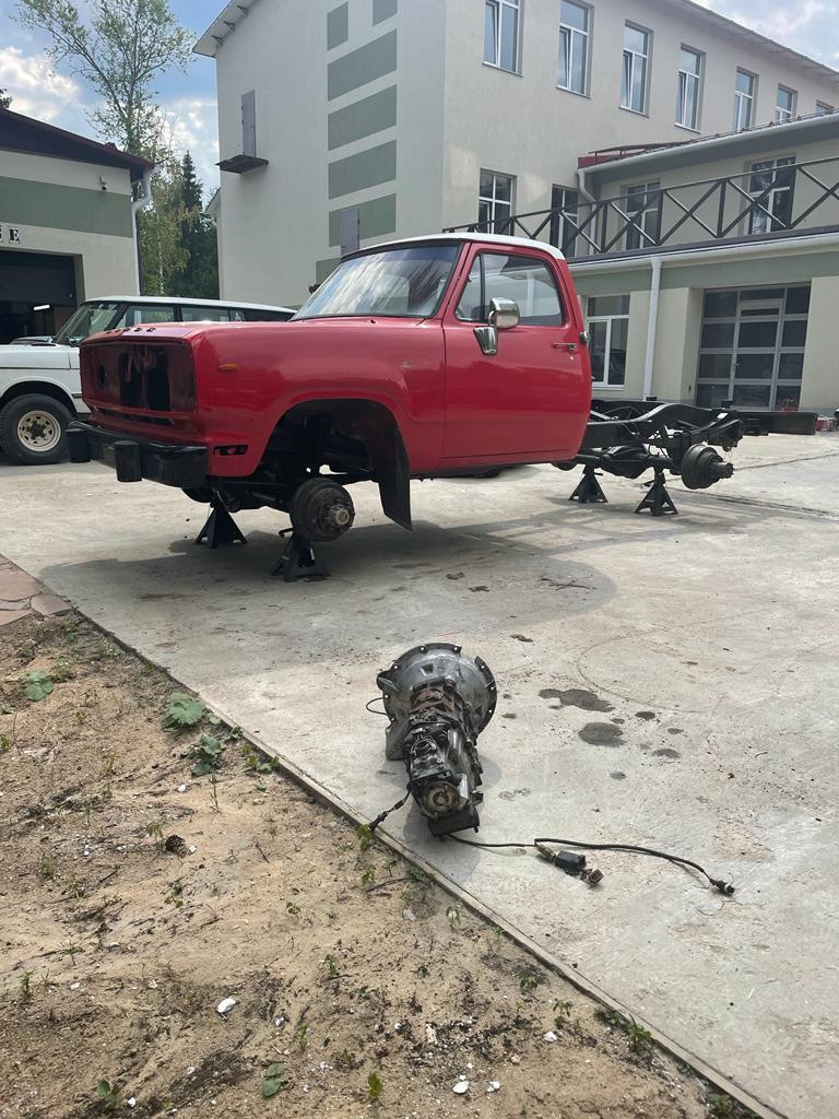 Покраска и сборка. — DODGE W30 Power Wagon, 5,9 л, 1975 года | кузовной ...